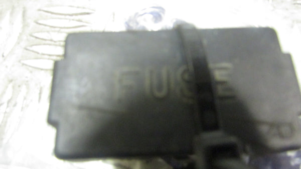 Suzuki GSX750F GR78A 1993 88/97 porte fusibles,,FUSE BOX, – motopiece.fr